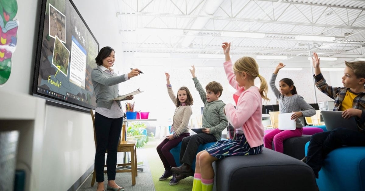 Smart Education for Smart Cities: Visual, Collaborative & Interactive